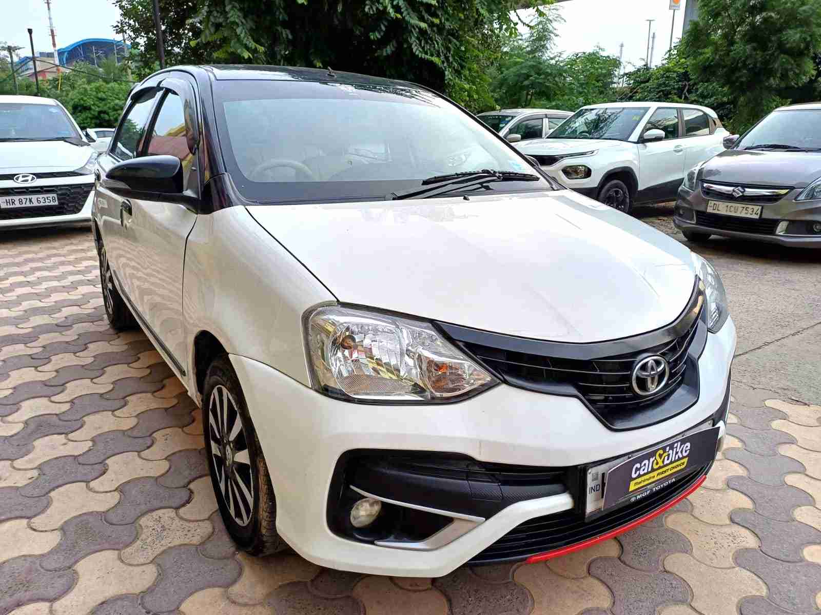 Toyota Etios Liva V 4.25 Lakh | Sir Car